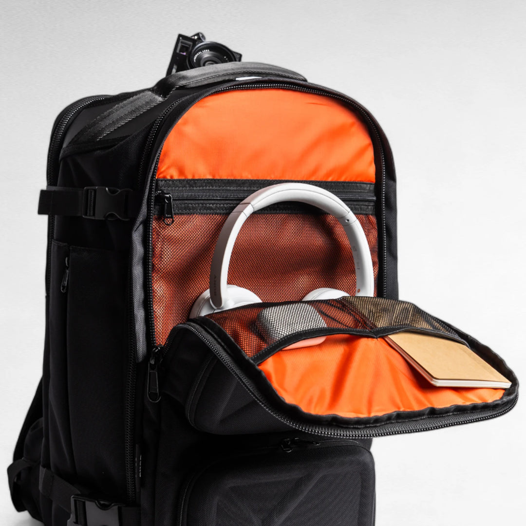 Oono | The Most Organized Gear for the Modern Traveller